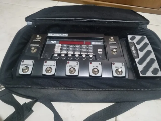 "pedaleira guitarra" - Instrumentos musicais no Brasil