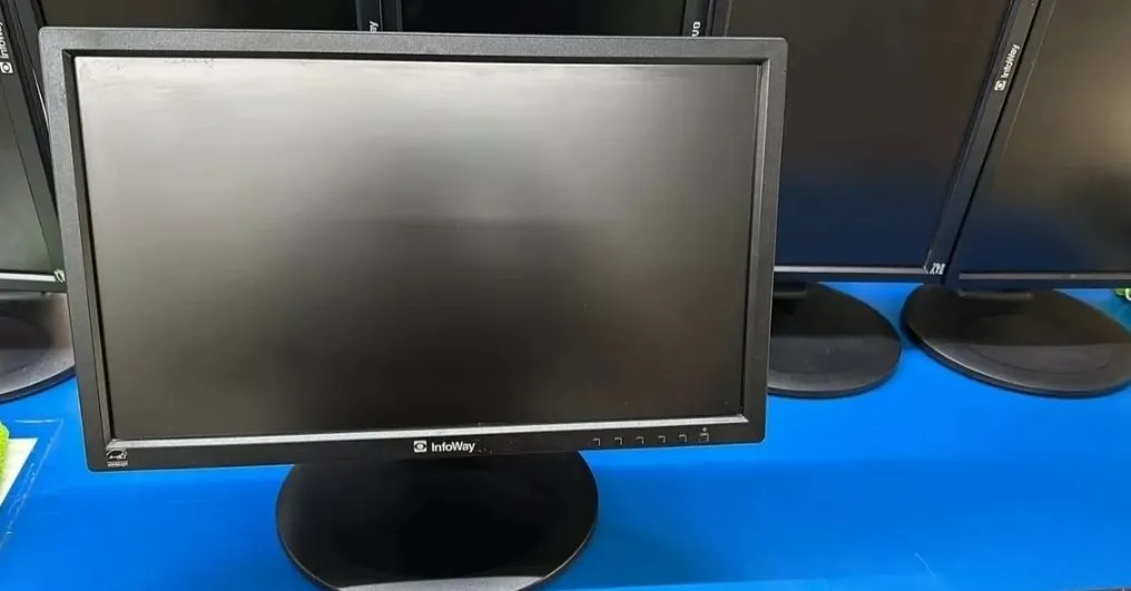 "monitor vertical horizontal" no Brasil