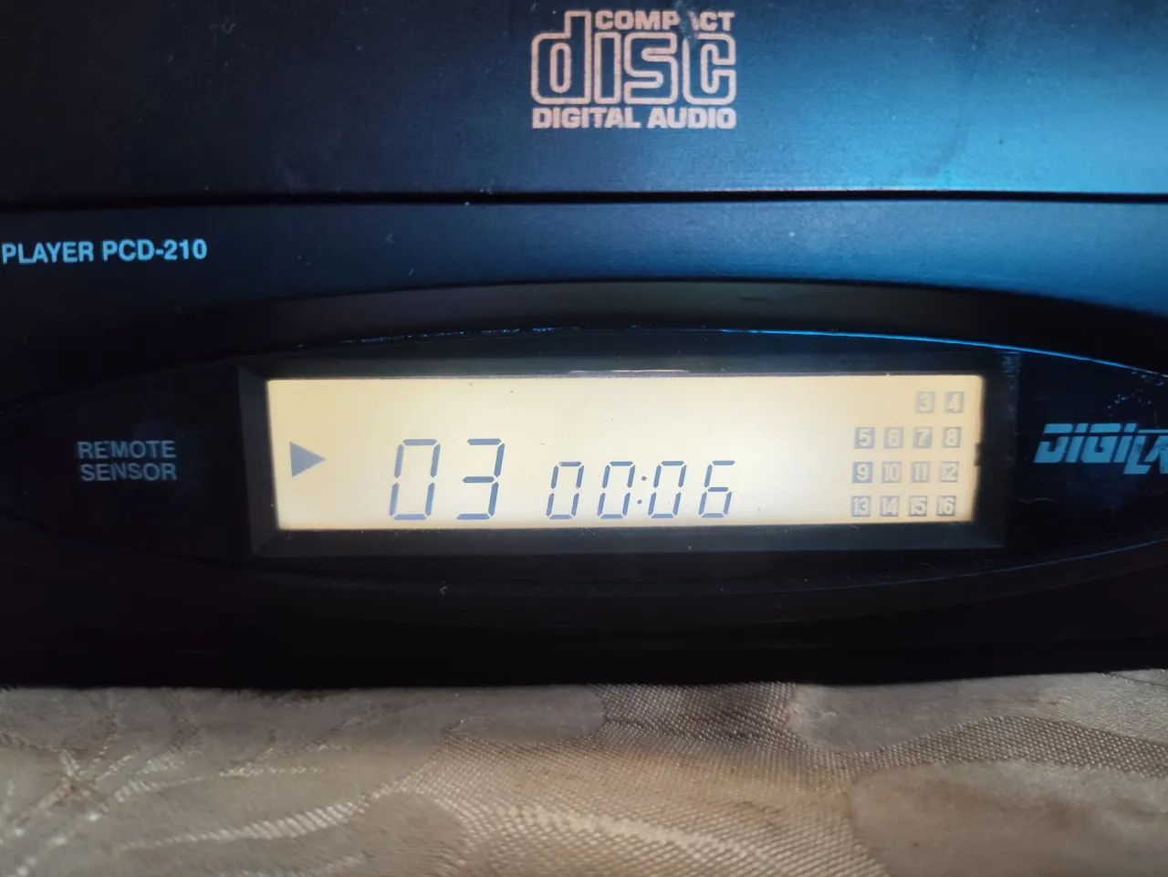 Cd player Philco PCD 210 funcionando tudo perfeitamente bem conservado ...
