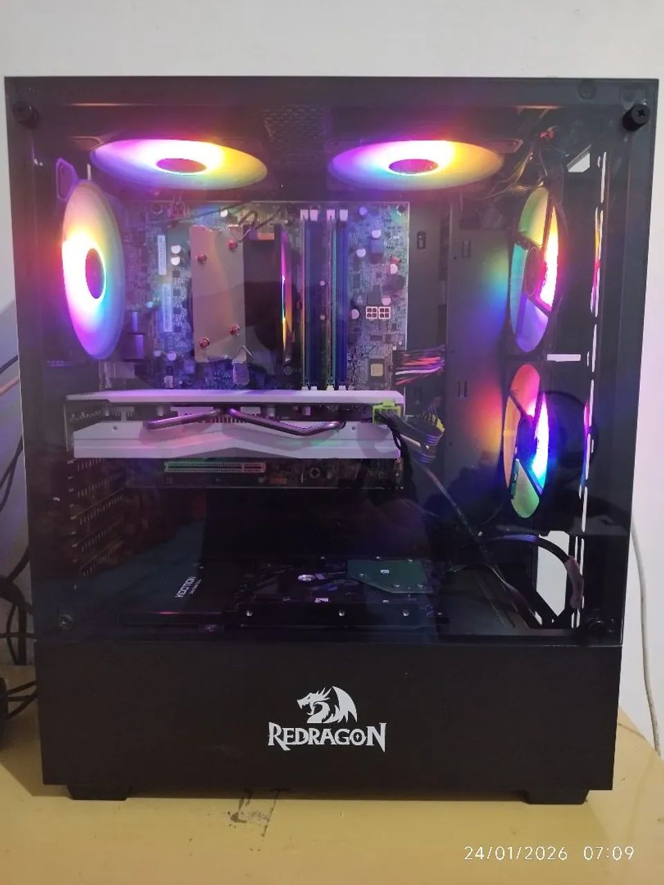 Pc Gamer semi novo ótimo estado - Computadores e Desktops - Sítio ...