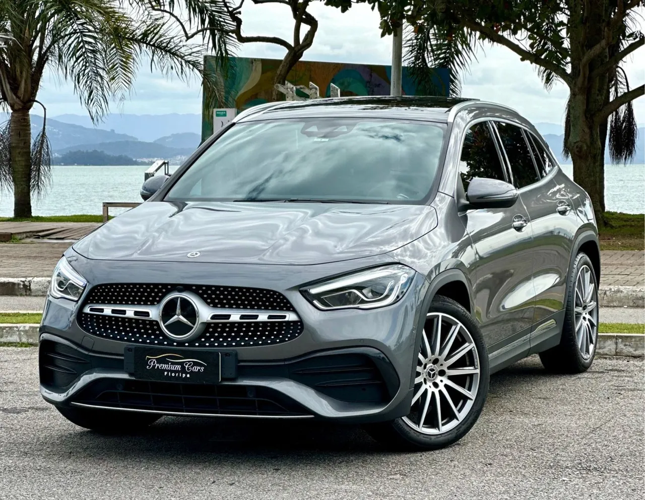 MERCEDES-BENZ GLA-200 2023 Usados e Novos