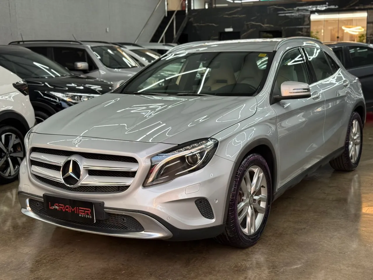 MERCEDES-BENZ GLA-200 2016 Usados e Novos