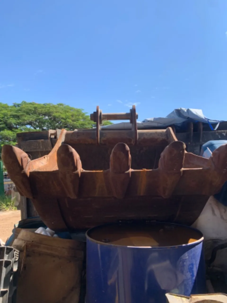 "trator com concha" - Tratores e máquinas agrícolas no Brasil