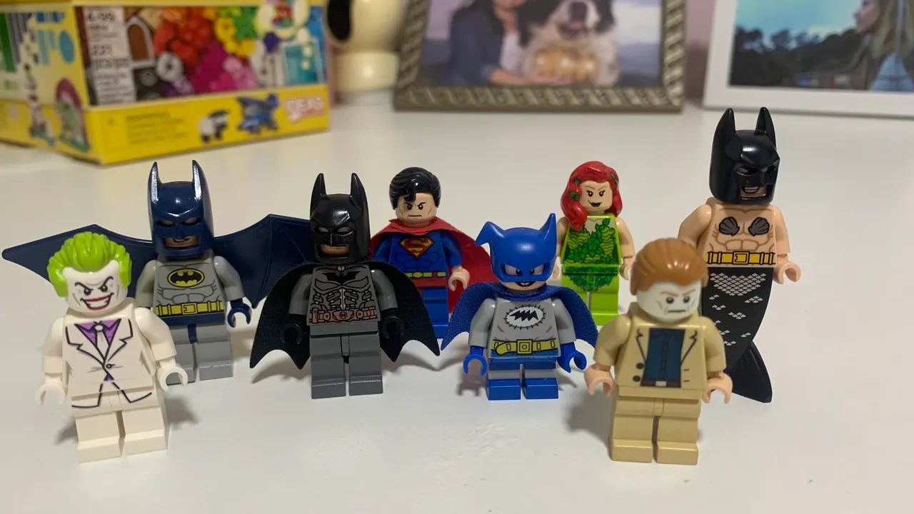 LEGO DC - Lote com 8 Minifigures Batman, Superman, Coringa e Vilões ...