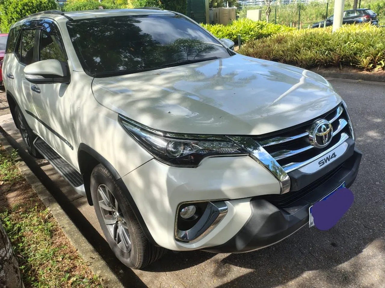TOYOTA HILUX SW4 SRX 4X4 2.8 TDI 16V DIES. AUT. Usados e Novos
