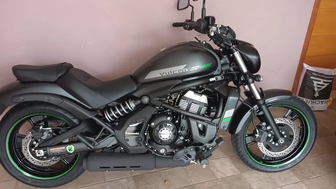 Motos KAWASAKI VULCAN S 650 CAFE no Brasil