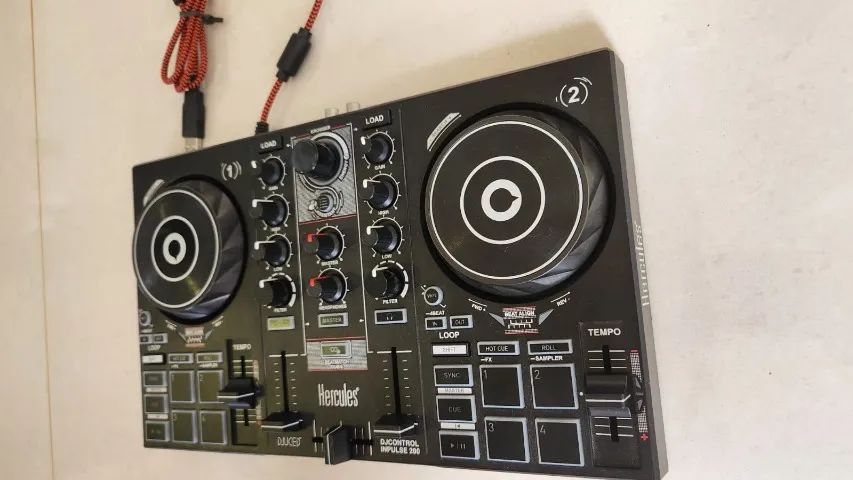 Controladora DJ Hercules Inpulse 200 IMPECÁVEL (CDJ, DDJ, Mesa DJ) - Equipamentos e Acessórios ...