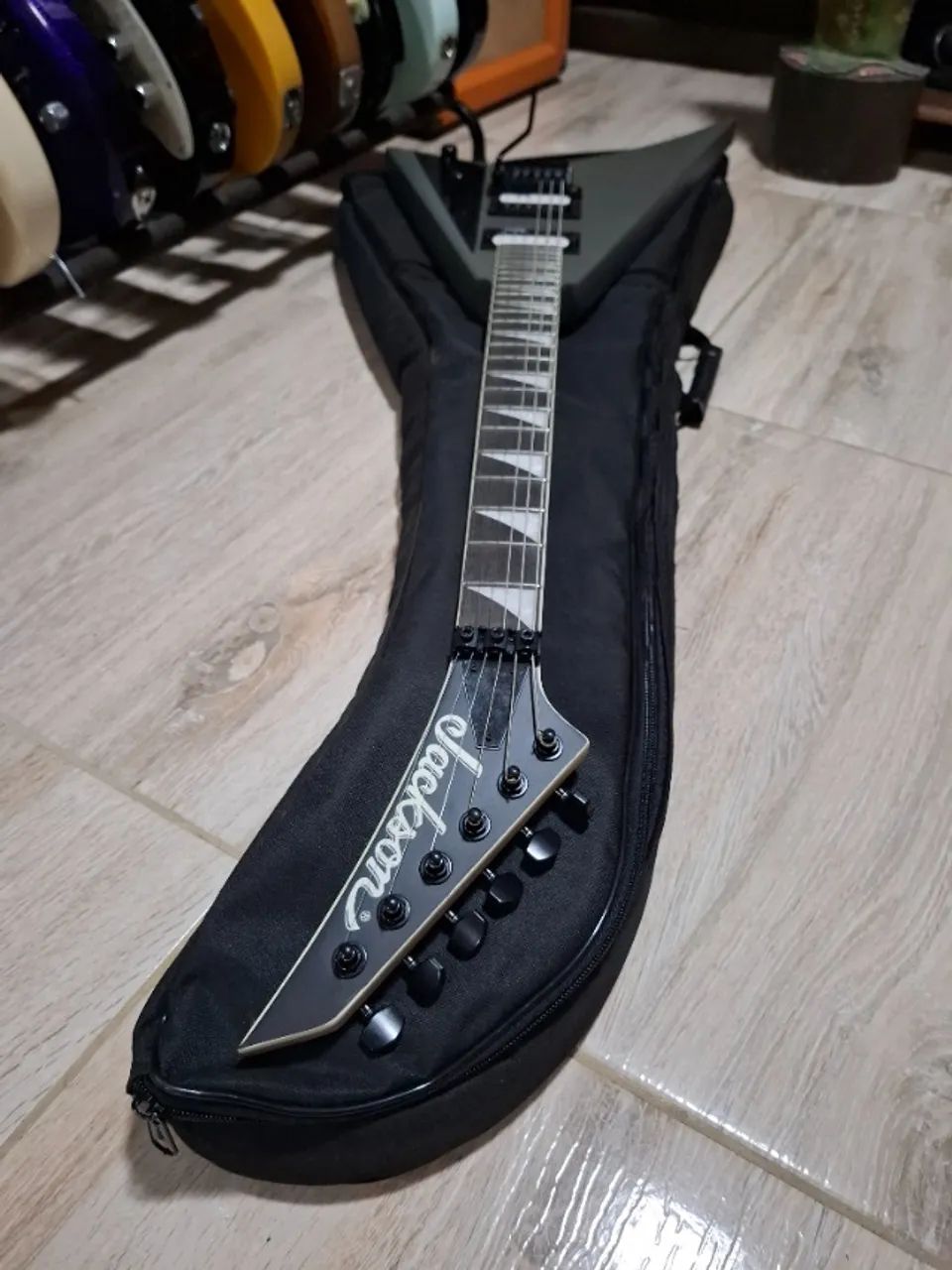 Guitarra Jackson Randy Rhoads JS32t - Instrumentos musicais - Centro ...