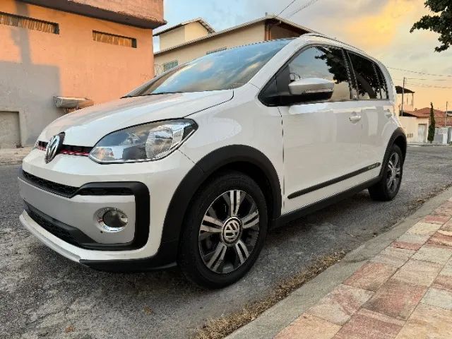 VOLKSWAGEN UP! 2018 Usados e Novos