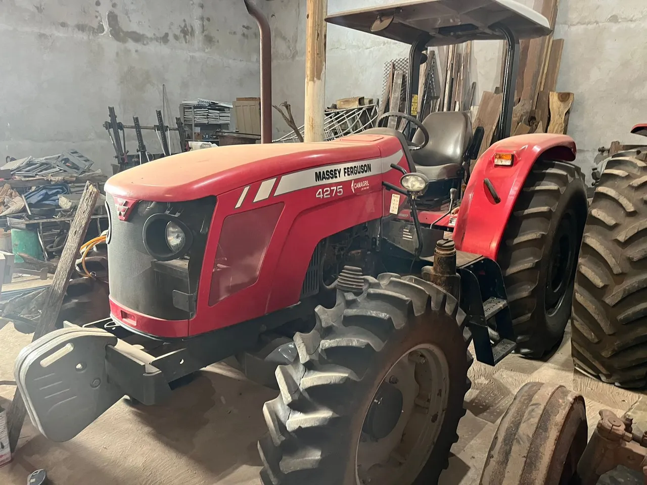 "trator massey ferguson 4275" - Tratores e máquinas agrícolas no Brasil