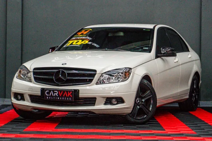 MERCEDES-BENZ C-180 2011 Usados e Novos
