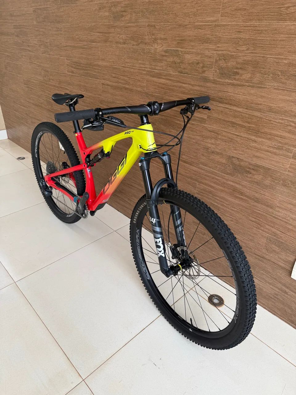 Bicicleta Oggi Cattura Com Rodas Mavic Crossmax - Ciclismo - Setor ...