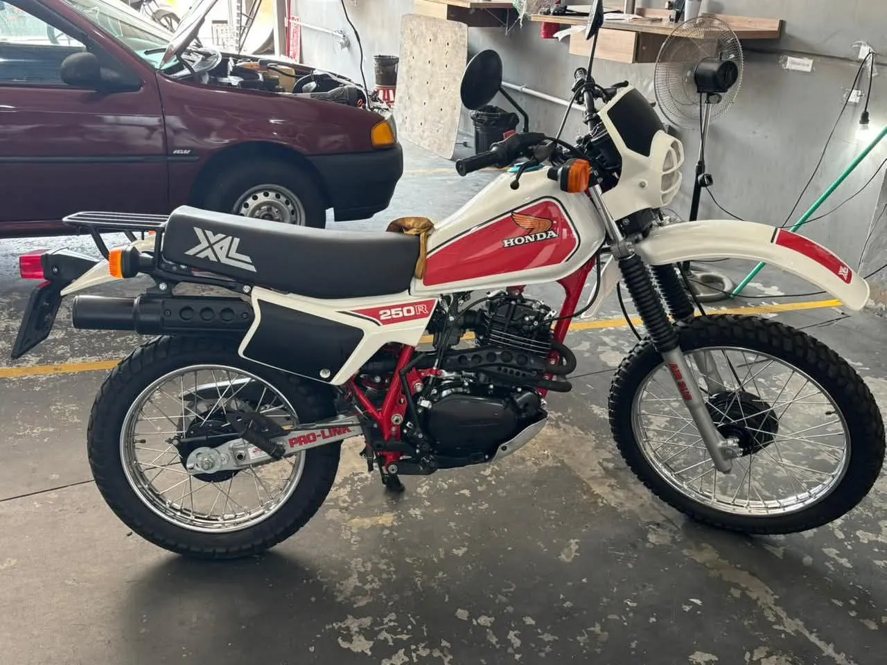 Motos HONDA XLR no Brasil