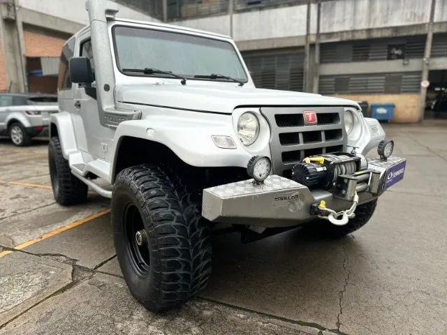 pick-ups TROLLER 2014 Usados e Novos