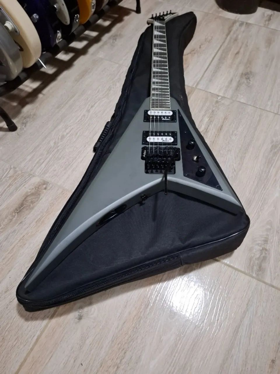 Guitarra Jackson Randy Rhoads JS32t - Instrumentos musicais - Centro ...