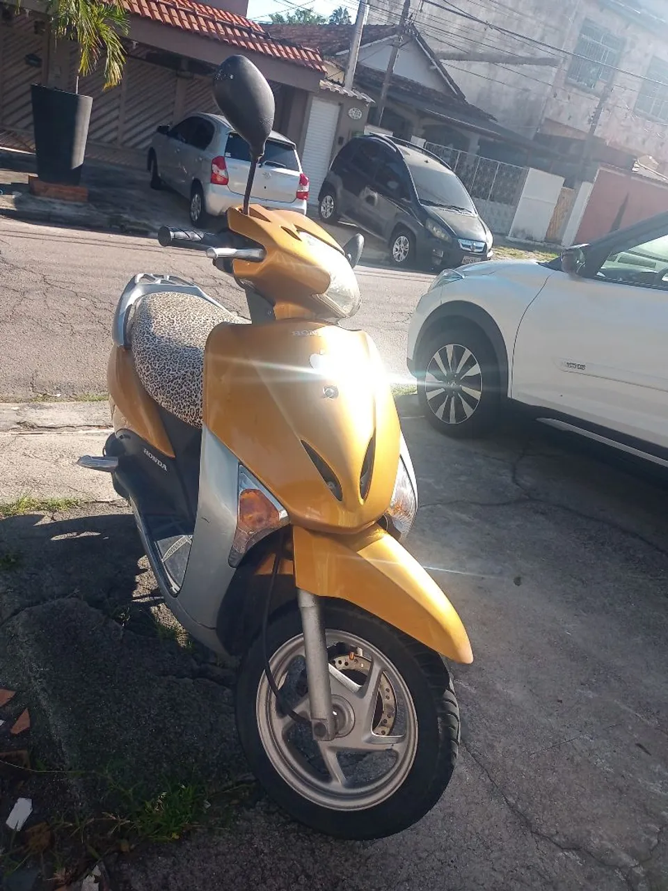 Motos HONDA LEAD no Brasil