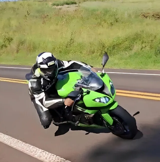 Motos KAWASAKI NINJA ZX-6R 600CC no Brasil