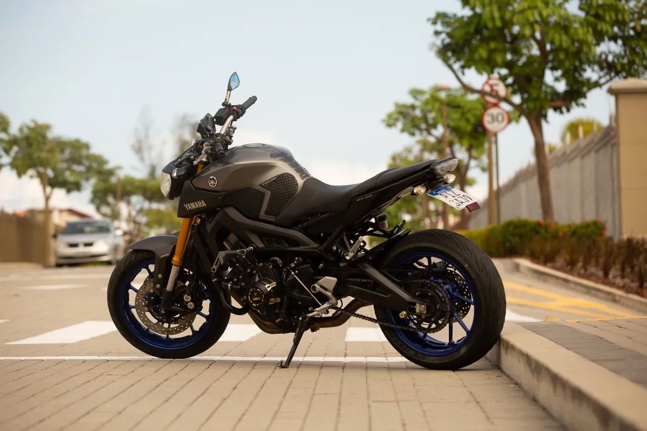 Motos YAMAHA MT-09 2017 no Brasil
