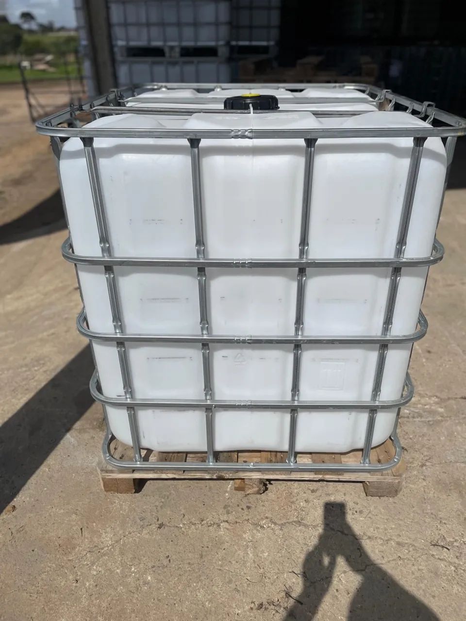 Container 1000 litros ibc - Outros itens para agro e indústria - São ...