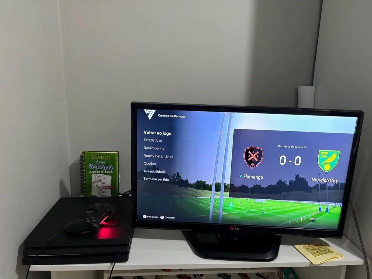 Playstation 4 PRO, de 1 TB, perfeito! - Consoles de Vídeo Game ...