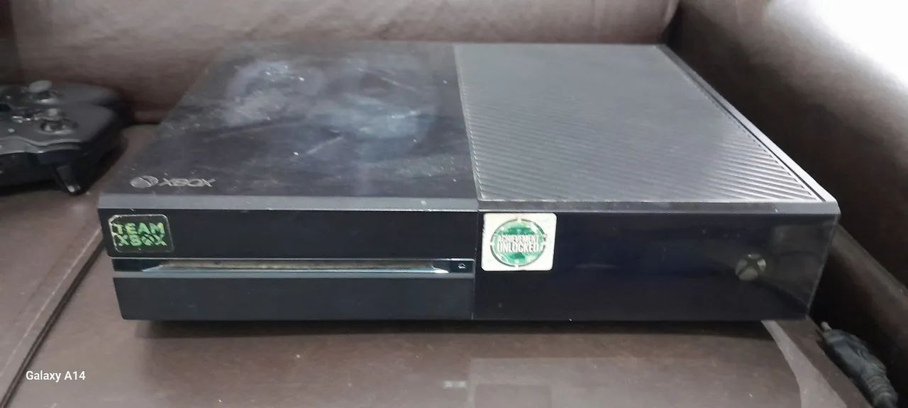 Kit Xbox one + monitor, controle extra, HD externo, carregador e pilhas ...