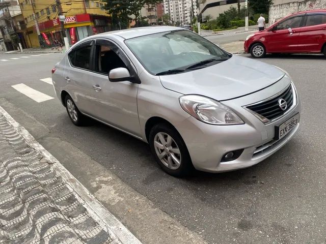 NISSAN VERSA 2013 Usados e Novos
