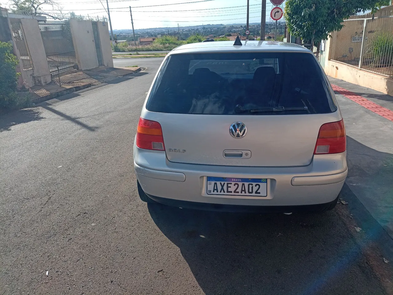 VOLKSWAGEN GOLF 2000 Usados e Novos