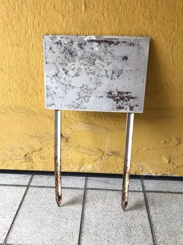 "placa de ferro" no Brasil