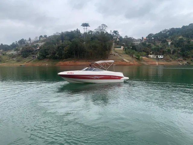 Lancha no Brasil