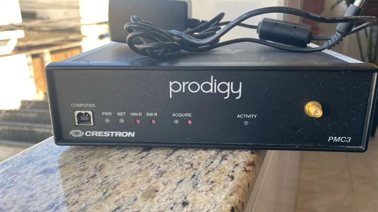 "crestron" no Brasil