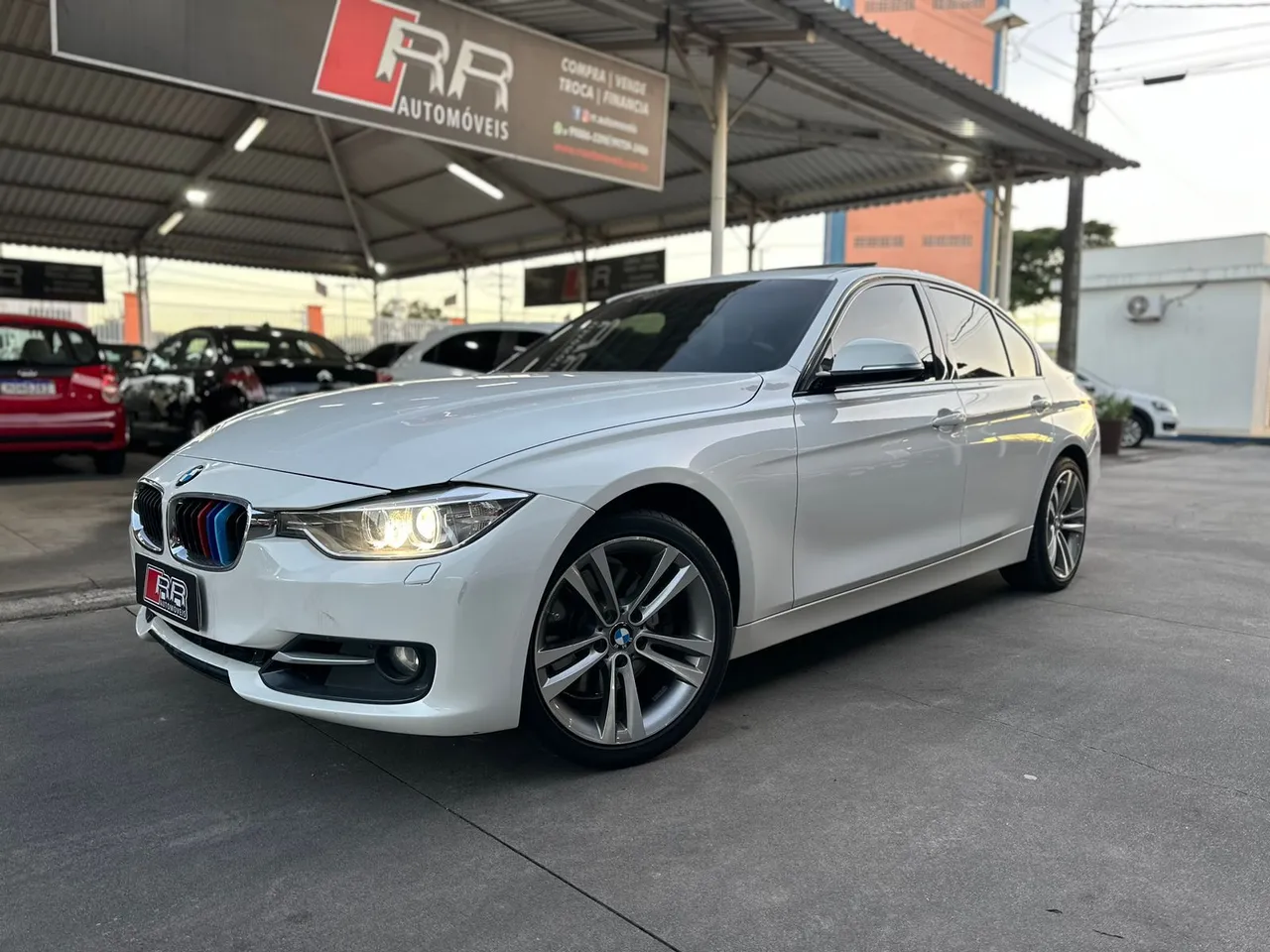 BMW 328I 2015 Usados e Novos