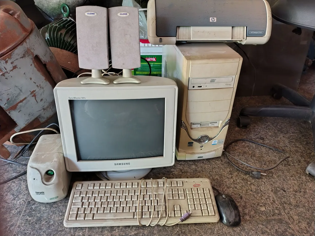 "computador antigo funcionando" no Brasil