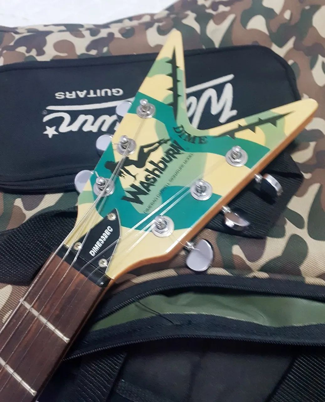 * Guitarra Washburn DIME332EC Dimebag Darrell Signature Model com Bag ...