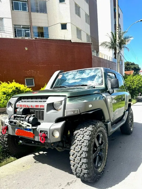 TROLLER T-4 Usados e Novos