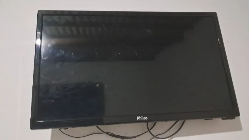 "tv de 28 polegadas" - TVs no Brasil