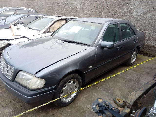 "mercedes c180 2000" no Brasil