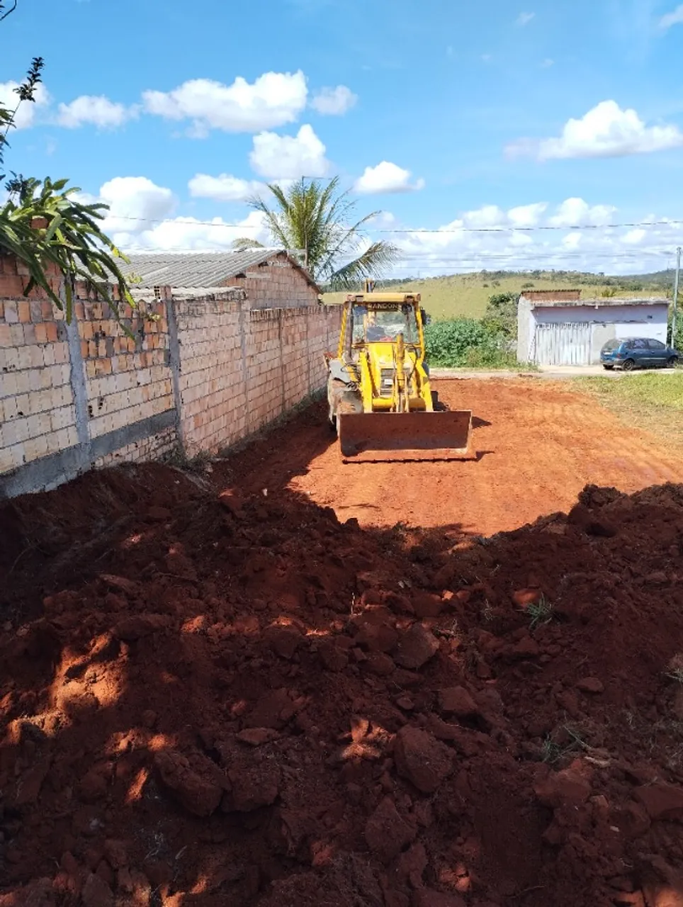 "retro escavdeira" no Brasil