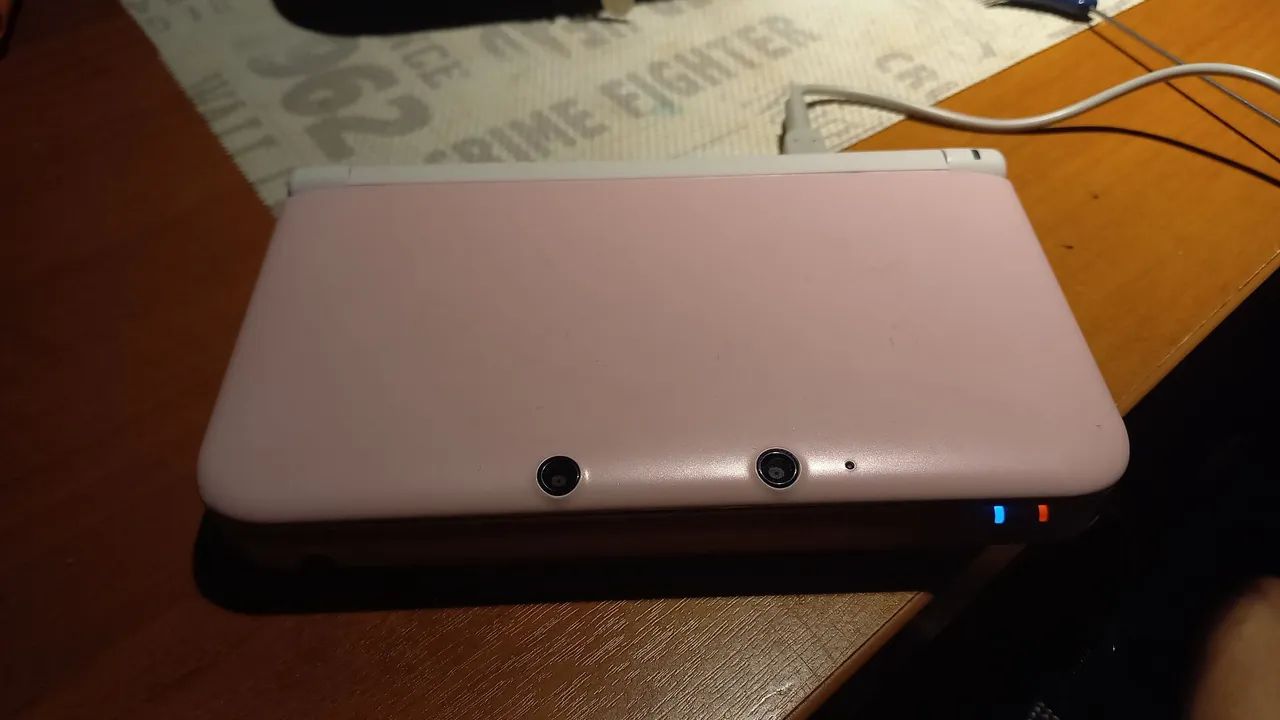 Nintendo 3ds XL Rose desb + R4 - Consoles de Vídeo Game - Morro do ...