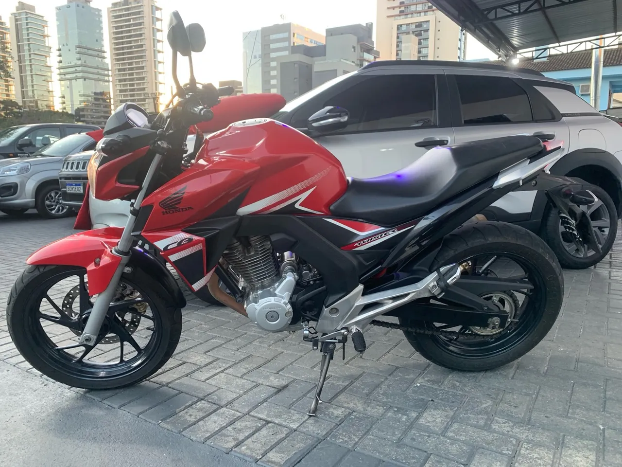 Motos HONDA CB 2018 no Brasil