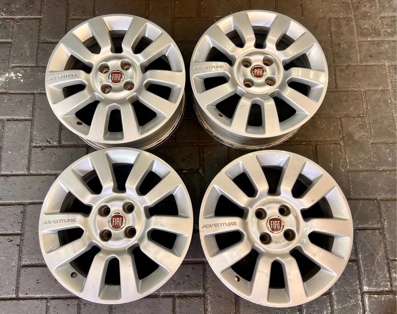 Jogo de Rodas Fiat Adventure 16 Originais / Roda Fiat Strada Aro 16 ...