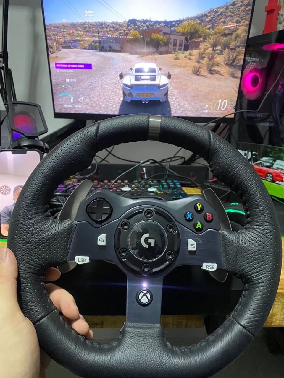 "volantes logitech" no Brasil