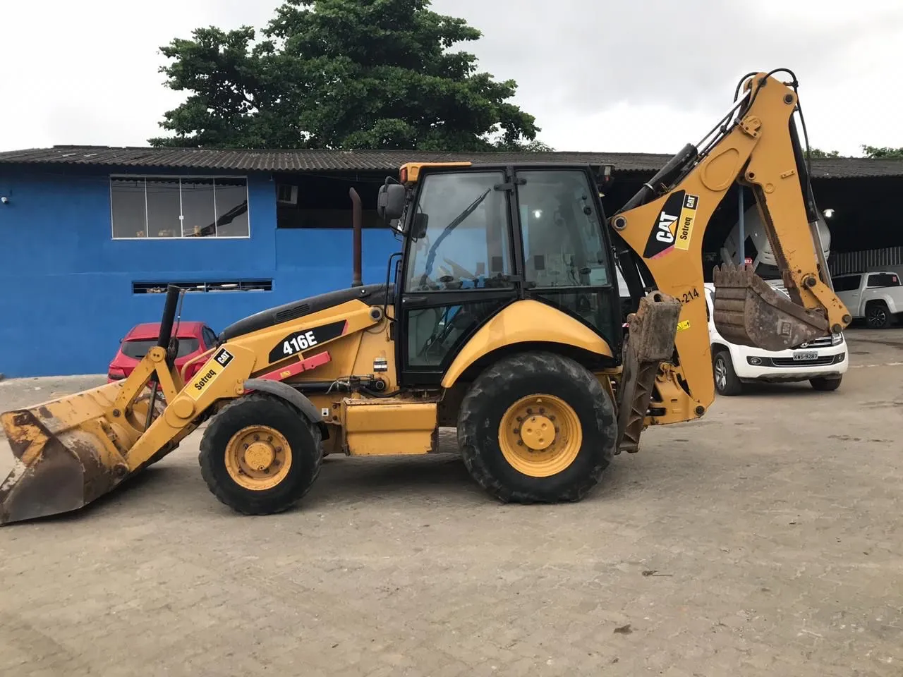 "retroescavadeira" - Máquinas pesadas para construção no Brasil