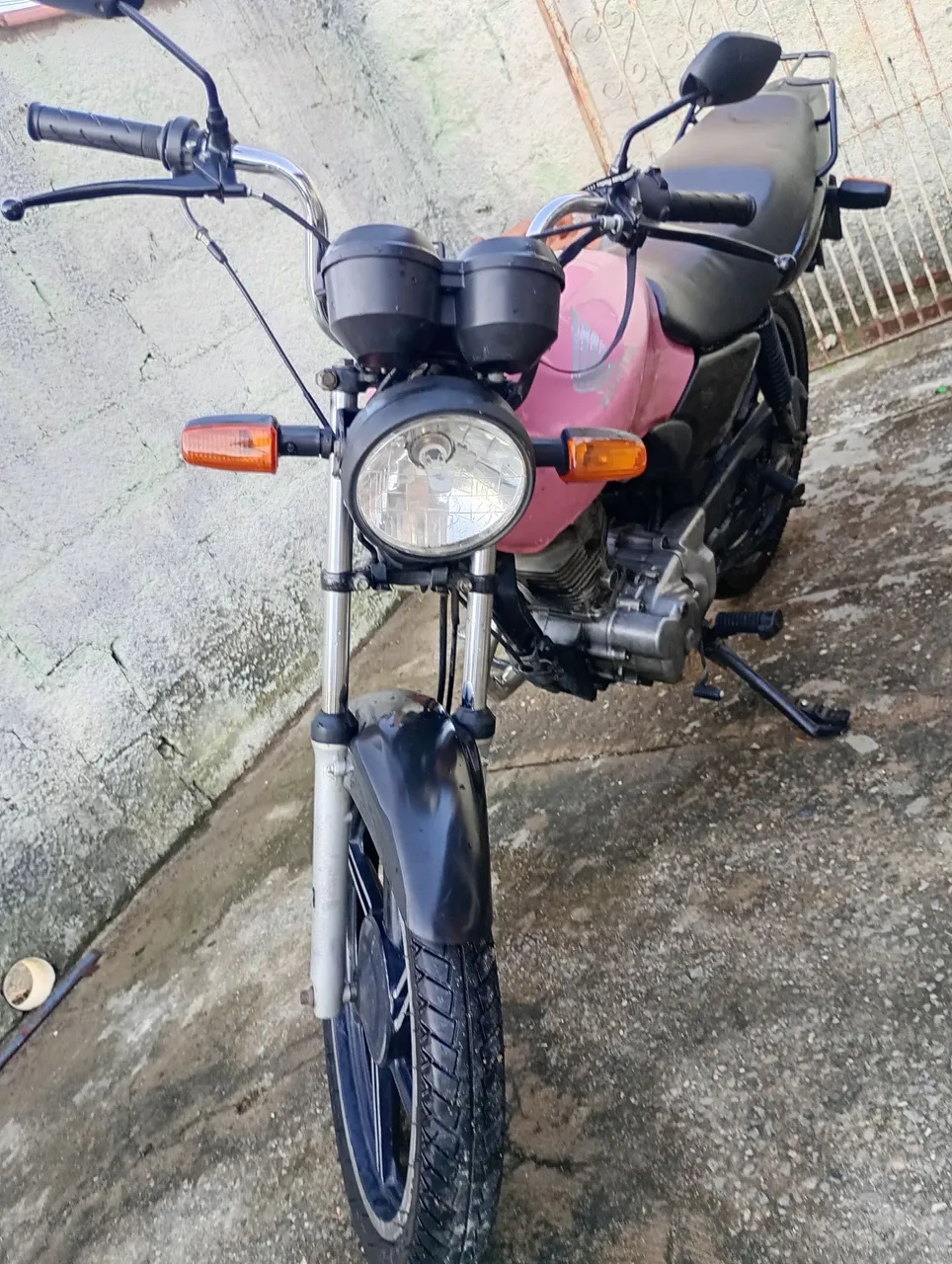 "moto rosa" no Brasil