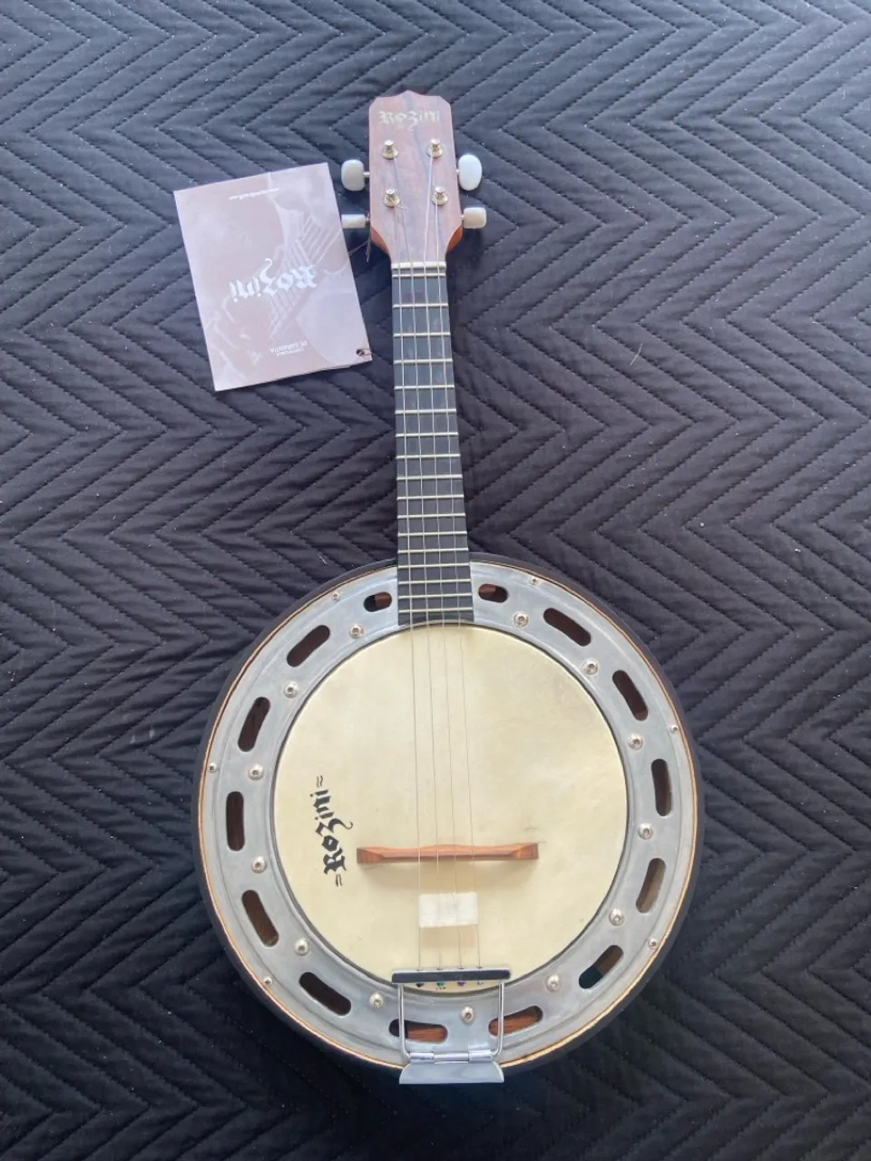 "instrumento musical banjo" - Instrumentos musicais no Brasil