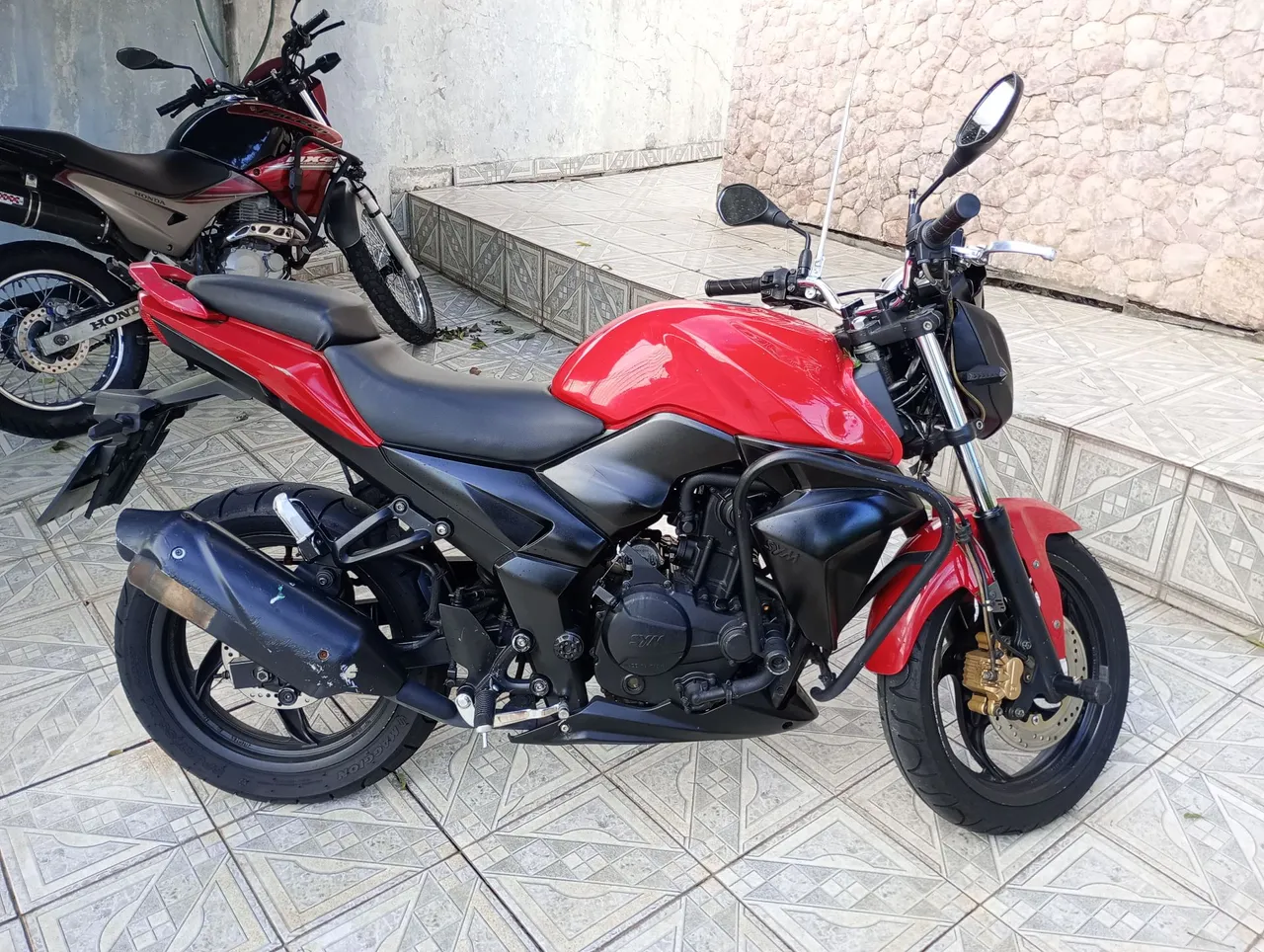 Motos DAFRA NEXT no Brasil