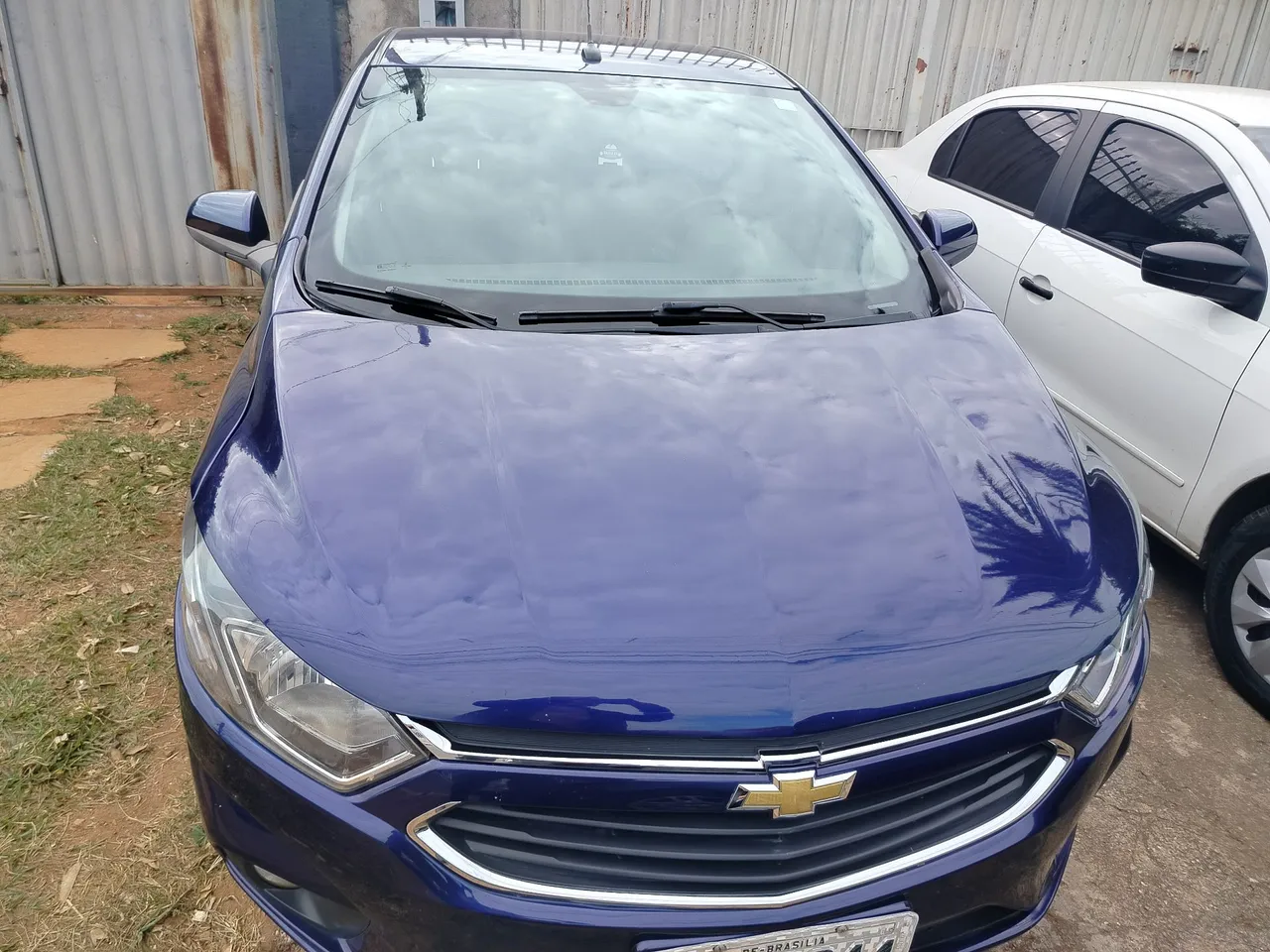 CHEVROLET ONIX HATCH LTZ 1.4 8V FLEXPOWER 5P MEC. Usados e Novos no DF