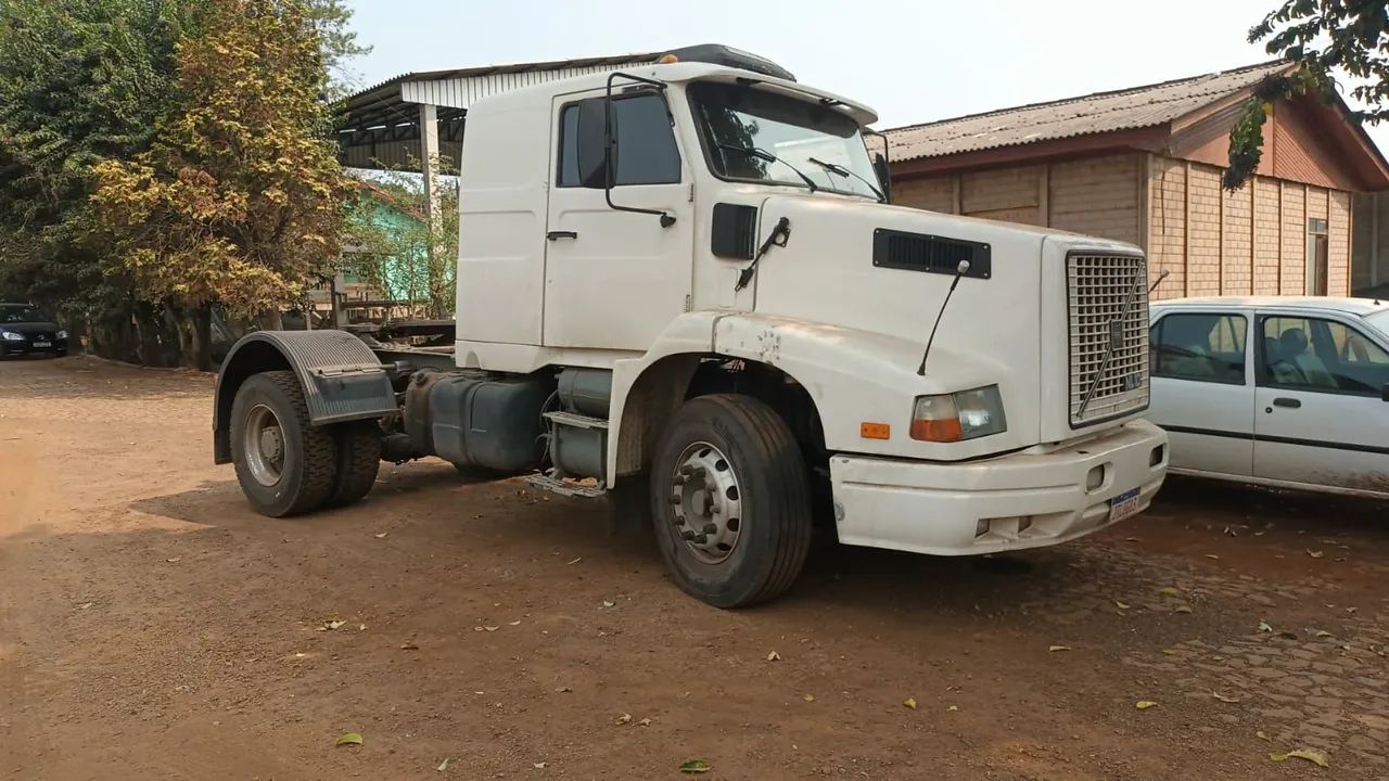 VOLVO NL10 360 - Caminhões - Roça Grande, Colombo 1363650307 | OLX