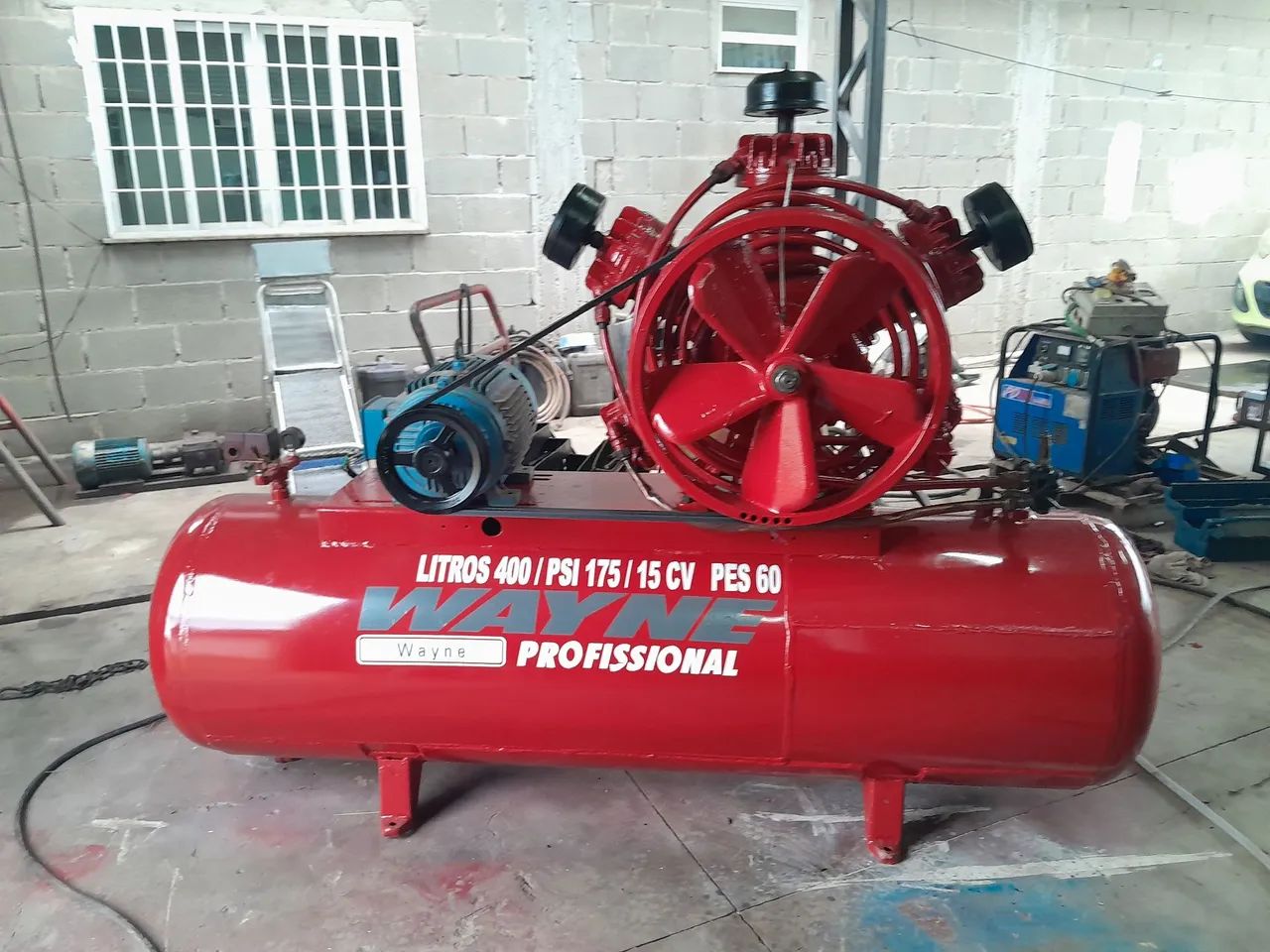 Compressor de ar Wayne profissional 400 litros - Máquinas para produção ...
