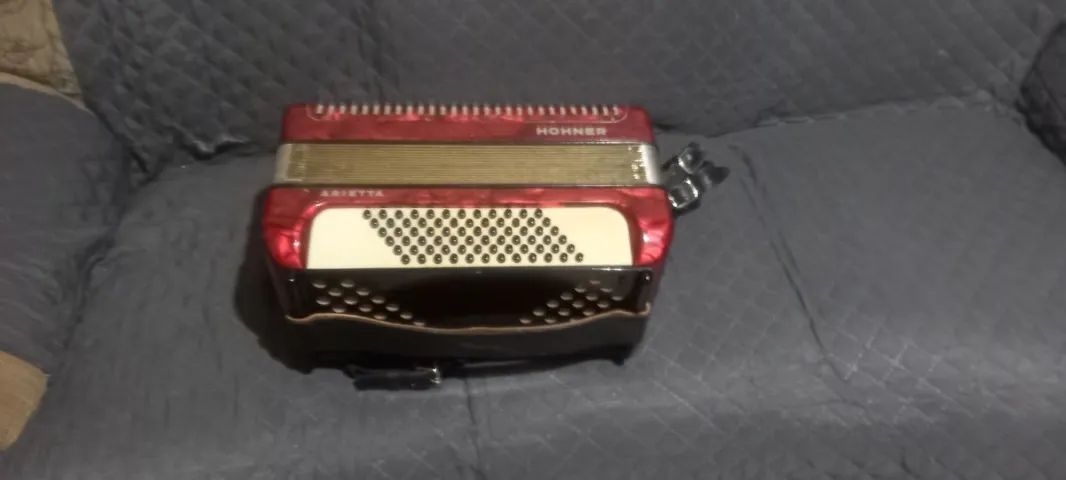 Acordeon Hohner Arietta - 72 baixos - Raridade - Instrumentos musicais ...