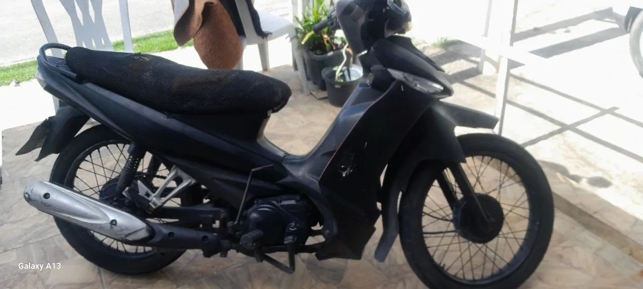 Motos YAMAHA CRYPTON 2012 no Brasil